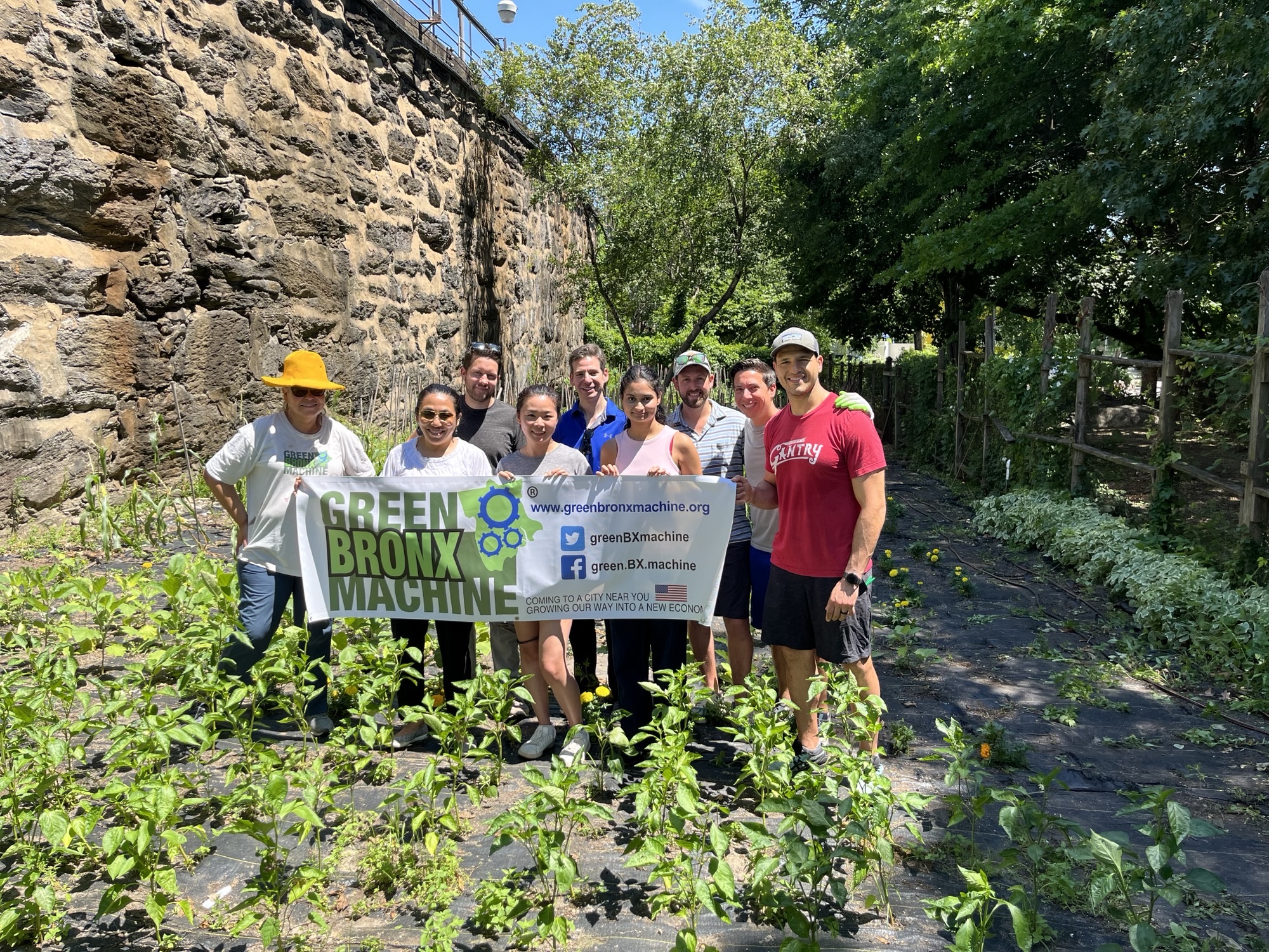 Madison Volunteers with Green Bronx Machine - Madison International Realty